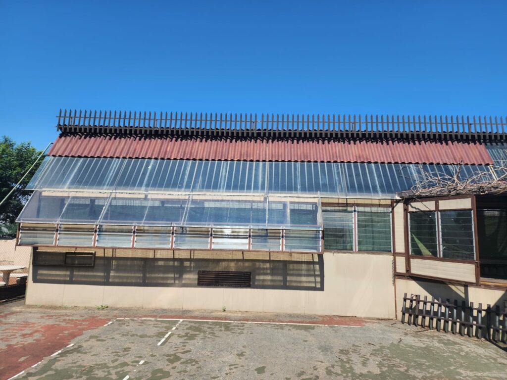 Lot 64 – Kitchenbrand Lofts Auction 5 – Loft 1 (16 meters in lenght x 4 ...